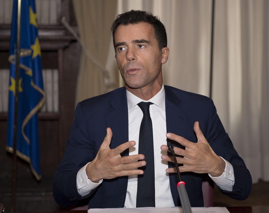 Gozi, l'ex sottosegretario Pd ora passato alla corte di Macron
