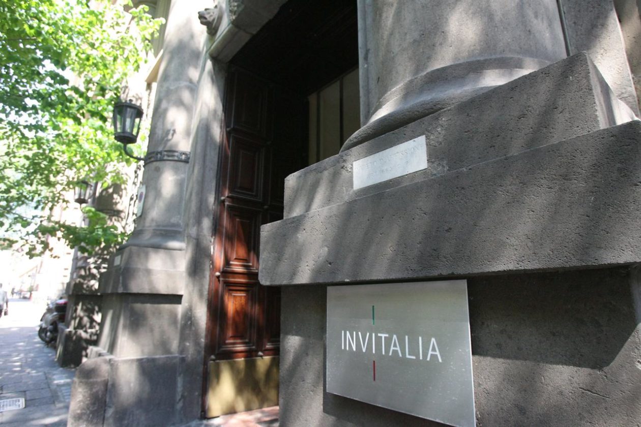 Arcuri e i superstipendi Invitalia: arriva la Guardia di Finanza - Il ...