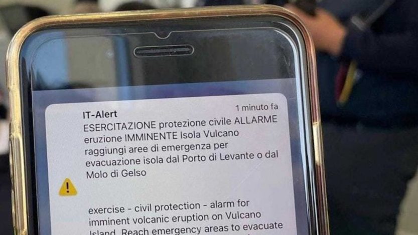 IT-alert, messaggi di allerta in 16 regioni: cos'è e come funziona